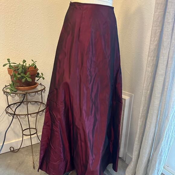 Scott McClintock | Skirts | Scott Mcclintock Womens 6 Skirt Burgundy ...
